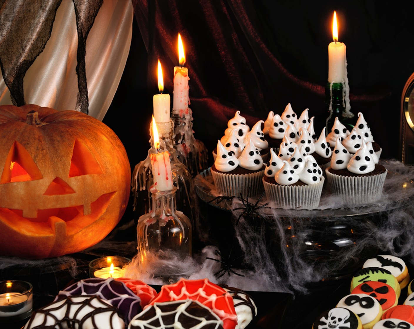 How to Host an Awesome Halloween Party Extravaganza