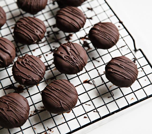 Coconut and Dark Chocolate Peppermint Patties Recipe | SideChef