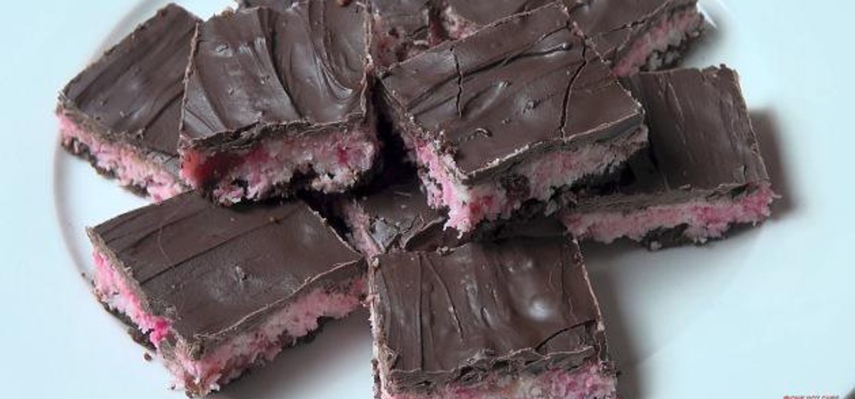 Cherry Ripe Chocolate Slice Recipe | SideChef