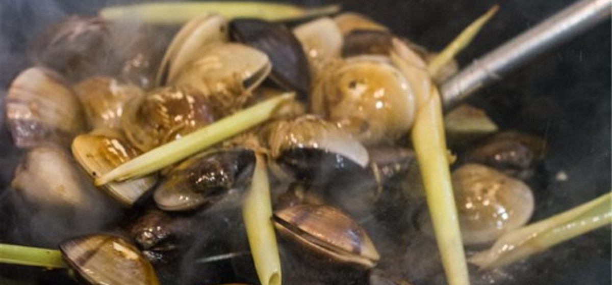 Asian Stir-Fried Clams Recipe | SideChef