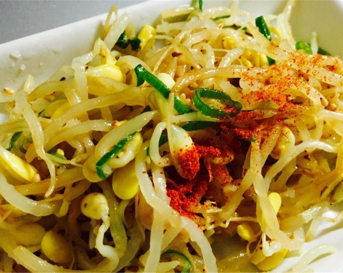 Korean-Style Mung Bean Sprouts (Sukju Namul) Recipe | SideChef