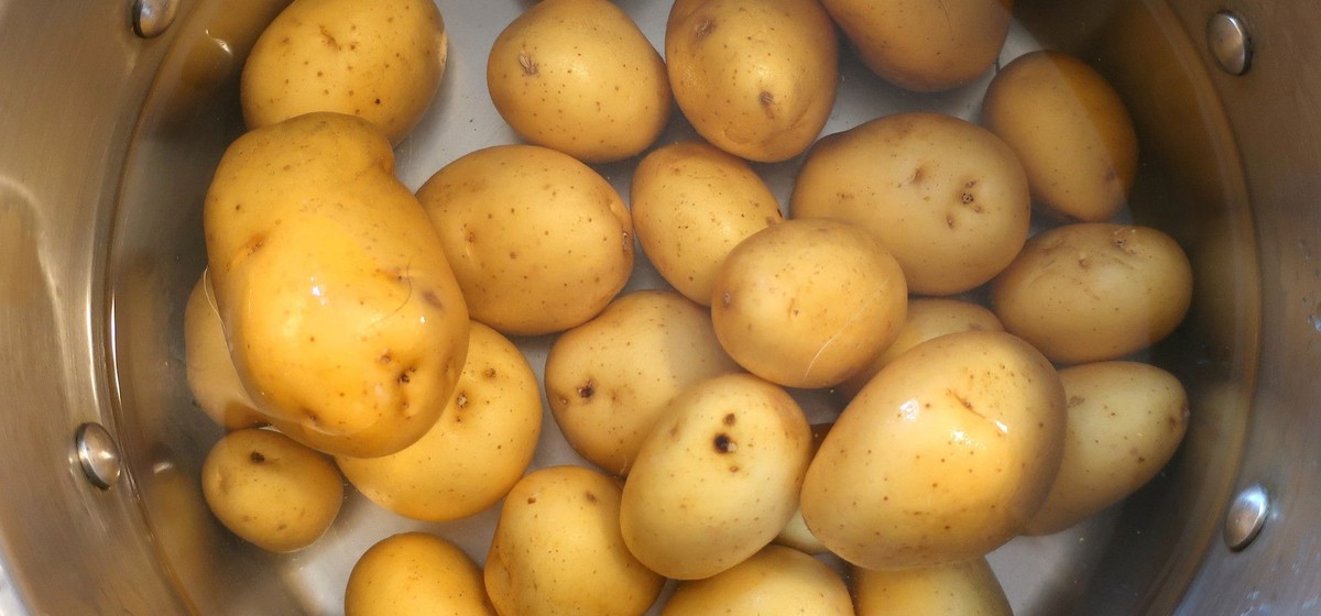 Goan Tandoori Pork Ribs with Aloo Palak Recipe | SideChef