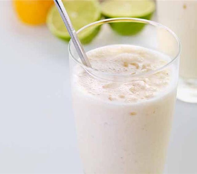 Banana, Orange & Ginger Smoothie Recipe | SideChef