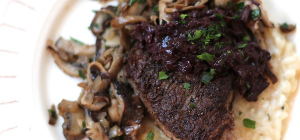 Pan Seared Angus Filets with Red Wine & Rosemary Sauce Recipe | SideChef