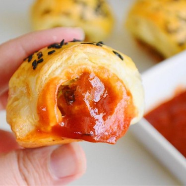 Australian Sausage Rolls Recipe | SideChef