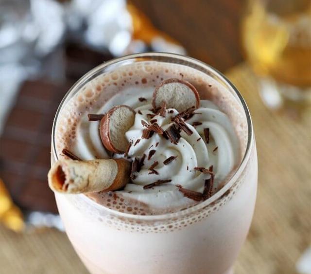 Boozy Chocolate Milkshake with Whiskey Recipe | SideChef