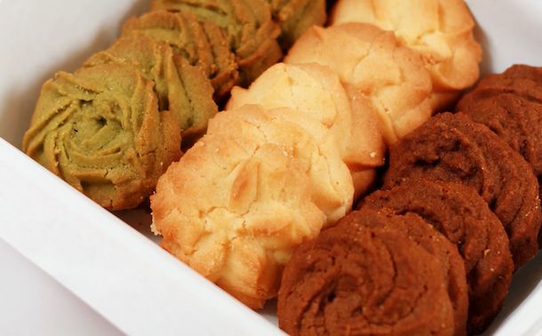 Matcha and Mocha Butter Cookies Recipe | SideChef