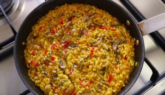 Spanish Saffron Rice with Spicy Mushrooms and Onions Recipe | SideChef