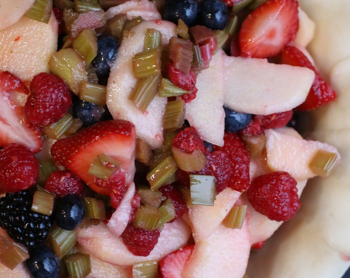 Fruit of the Forest Pie Recipe | SideChef