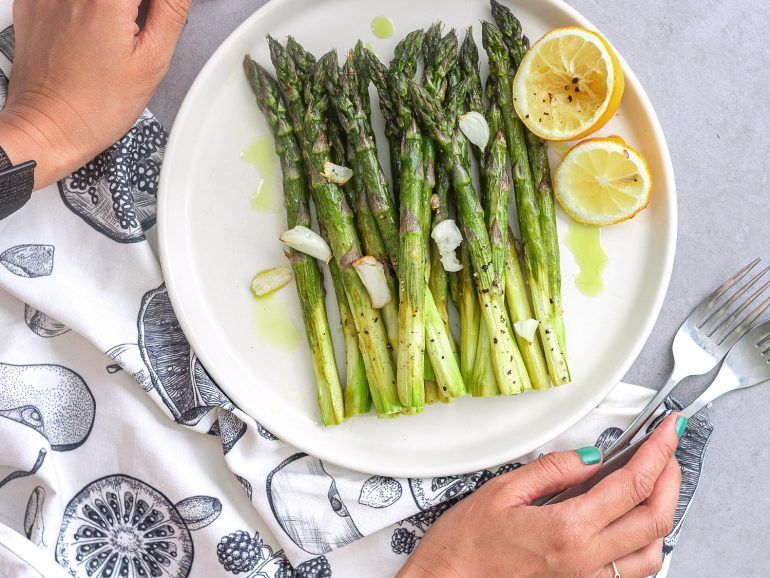 Roasted Asparagus with Garlic and Lemon Recipe | SideChef
