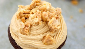 PayDay Cupcakes Recipe | SideChef