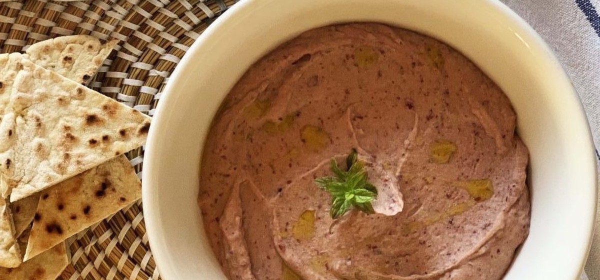 Red Bean and Mint Hummus Recipe | SideChef