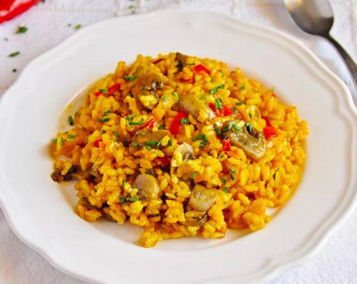 Spanish Saffron Rice with Spicy Mushrooms and Onions Recipe | SideChef