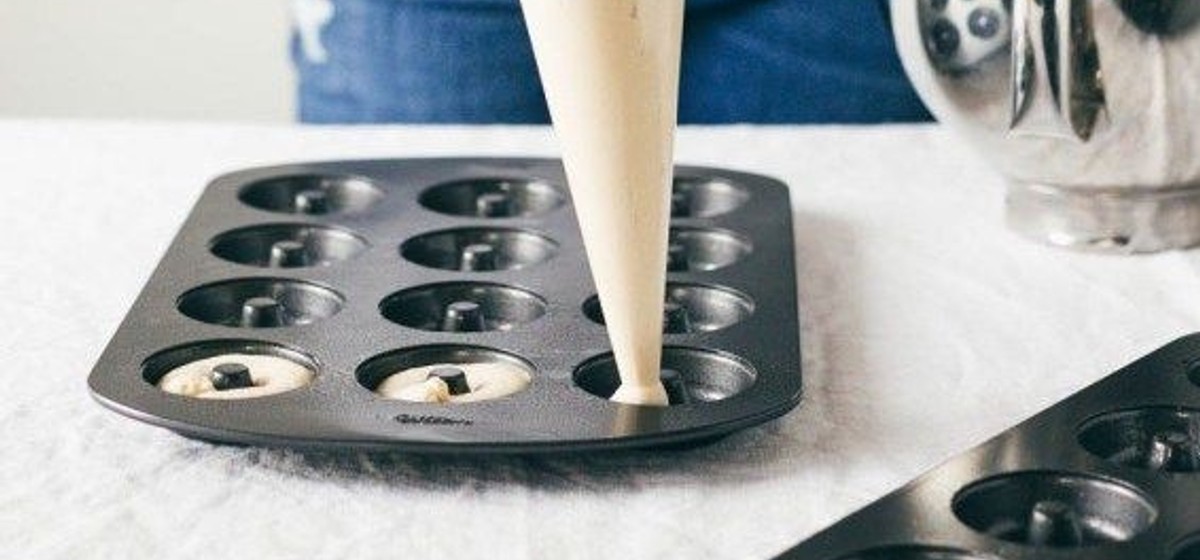 Baked Buttermilk Frosting Mini Donuts Recipe | SideChef