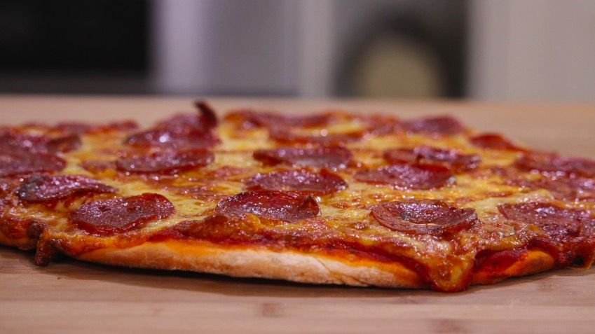 Pizza Hut Pepperoni Pizza