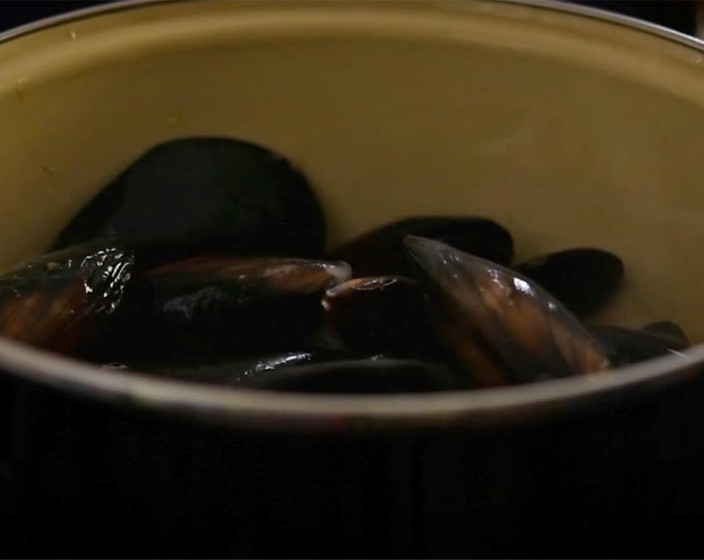 Belgian Beer Mussels Recipe | SideChef