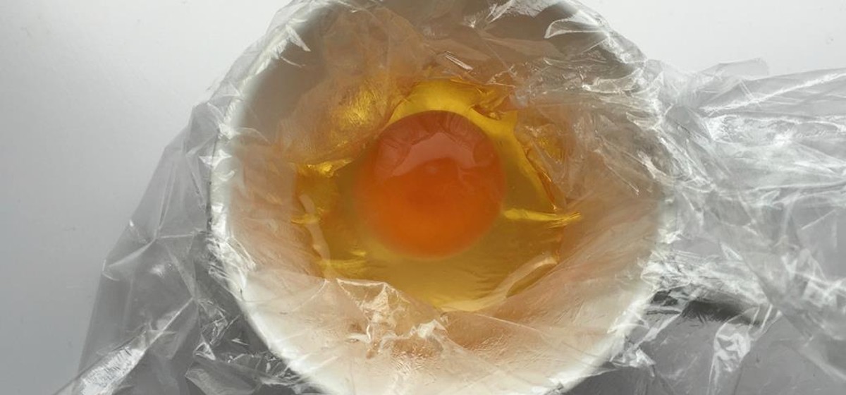 Perfect Poached Eggs: Cling Film Method Recipe | SideChef