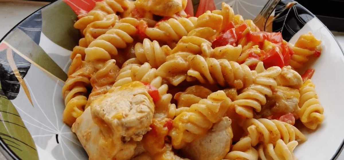 Fiesta Chicken Pasta Recipe | SideChef