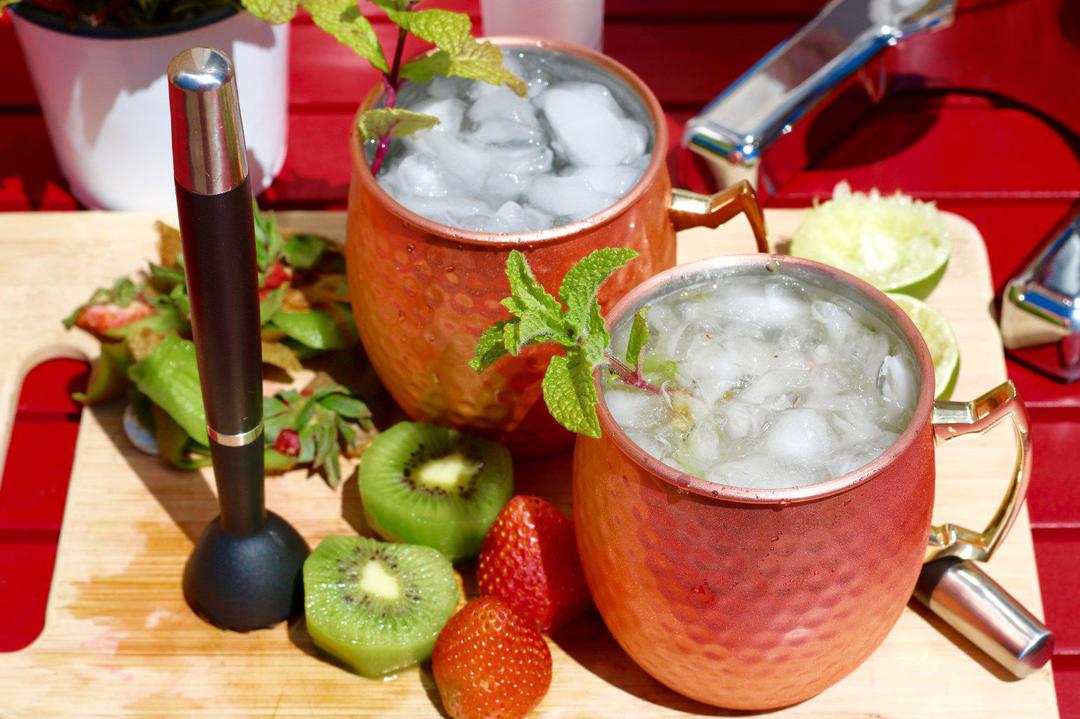 Gin Fresh Fruit Fizz Cocktail Recipe | SideChef