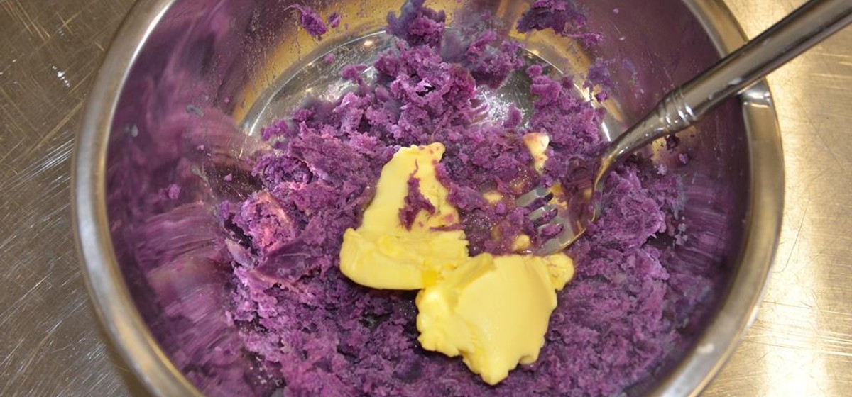 Basil Crusted Salmon with Purple Potato Puree Recipe | SideChef