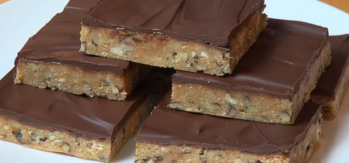 No Bake Chocolate Crunch Slice Recipe | SideChef