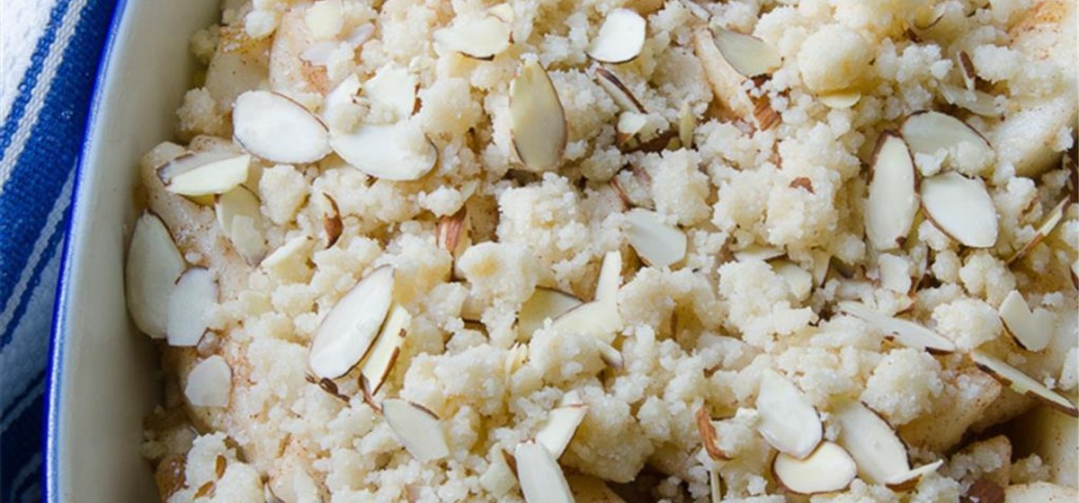 Ginger Pear and Almond Crumble Recipe | SideChef