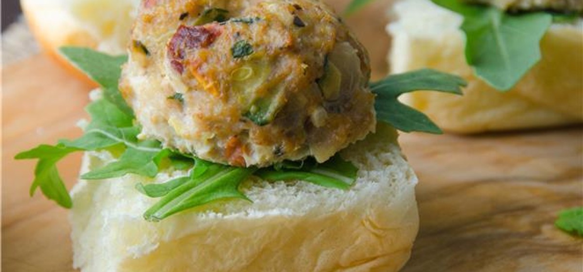 Mediterranean Turkey Meatballs with Tzatziki Recipe | SideChef