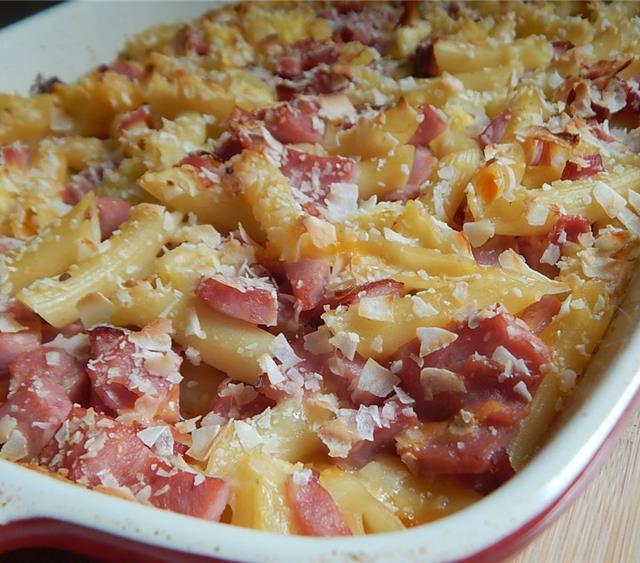 Hawaiian Pasta Bake Recipe | SideChef