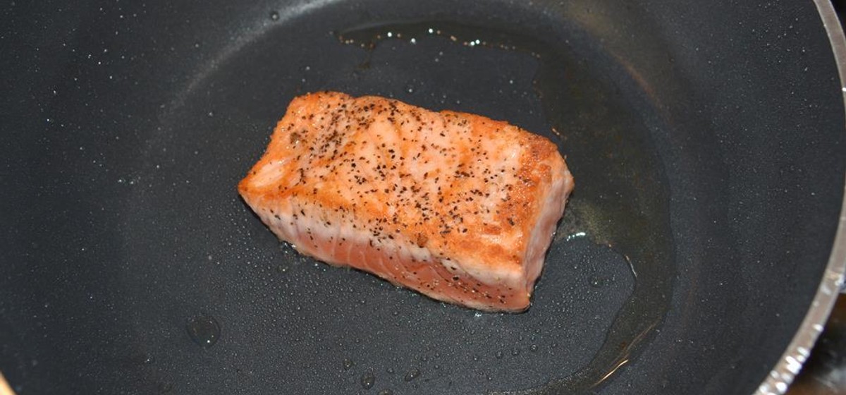 Basil Crusted Salmon with Purple Potato Puree Recipe | SideChef