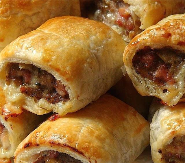 Cheesy Beef and Bacon Sausage Rolls Recipe | SideChef