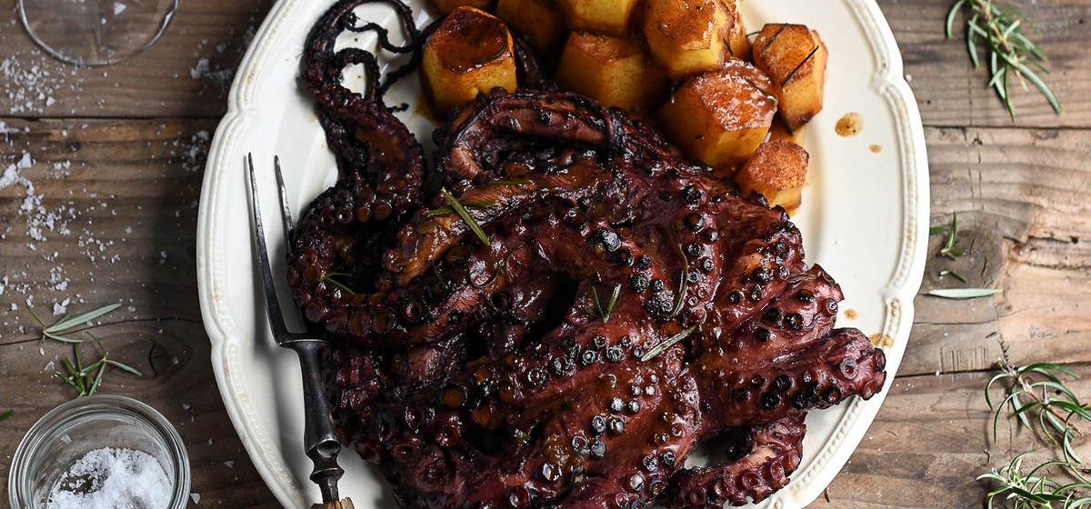 Octopus in Red Wine Recipe | SideChef