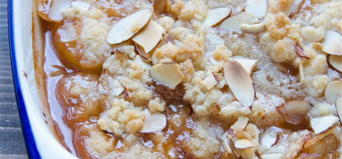 Ginger Pear and Almond Crumble Recipe | SideChef