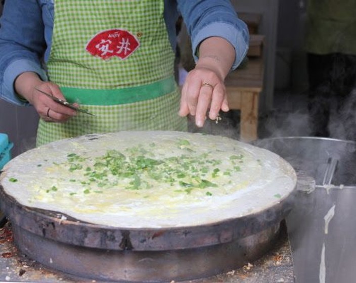 Jianbing (Chinese Breakfast Crepes) Recipe | SideChef