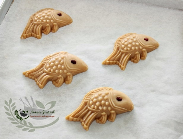 Mooncake Biscuits Recipe | SideChef