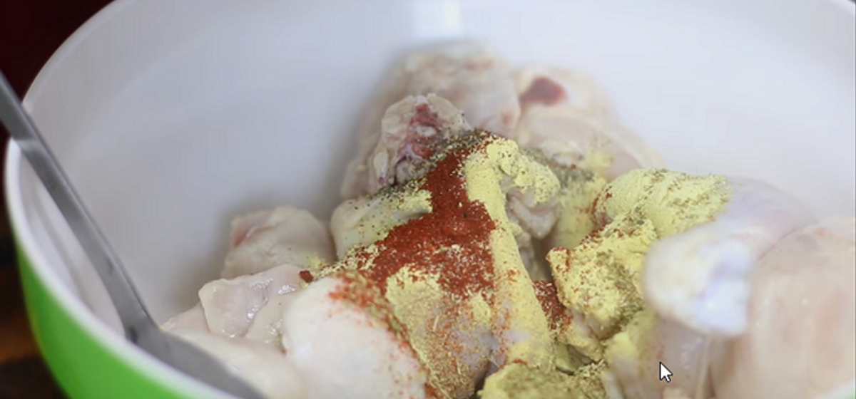 Pollo Guisado Dominicano (Dominican Stewed Chicken) Recipe | SideChef