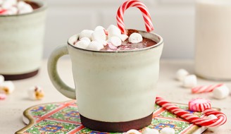 Peppermint Hot Chocolate with Marshmallow Recipe | SideChef