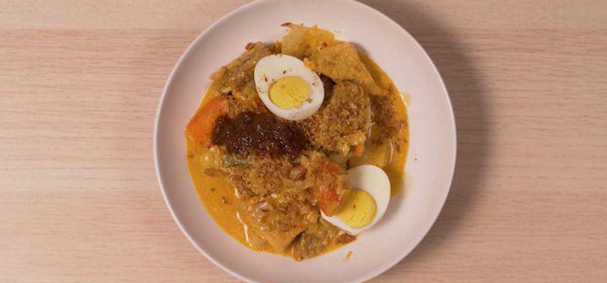 Quick and Easy Lontong Recipe | SideChef