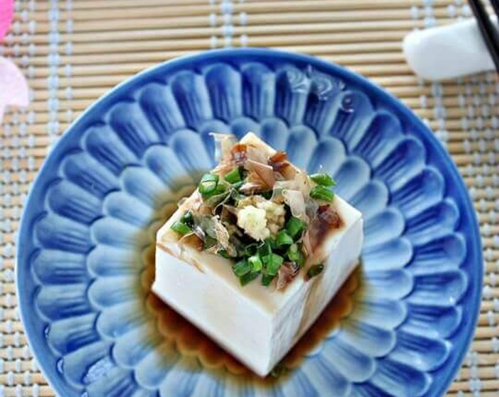 Hiyayakko (Japanese Cold Tofu) Recipe | SideChef
