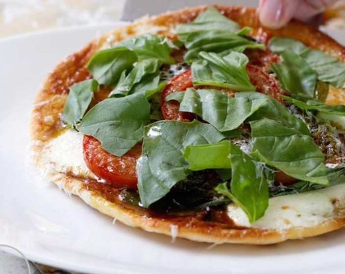 Quick Flatbread Mini Pizzas Recipe | SideChef