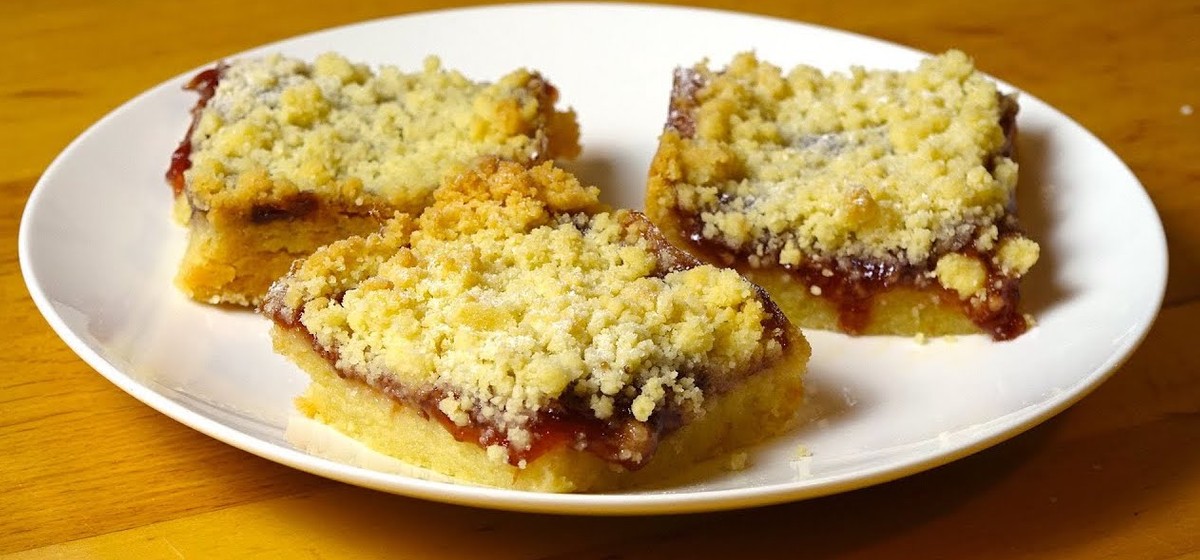 Jam Crumble Shortbread Slices Recipe | SideChef
