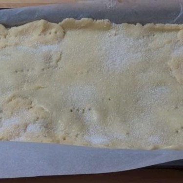 Fruit Mince Shortbread Slice Recipe | SideChef