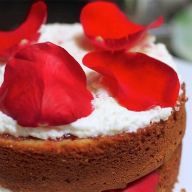Raspberry Rosewater Tea Cake Recipe | SideChef