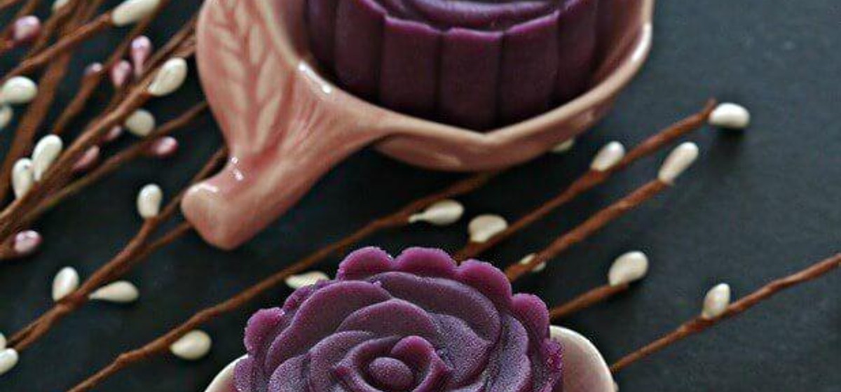 Purple Sweet Potato Mooncakes Recipe | SideChef