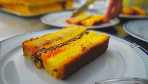 Layered Sponge Cake Recipe | SideChef