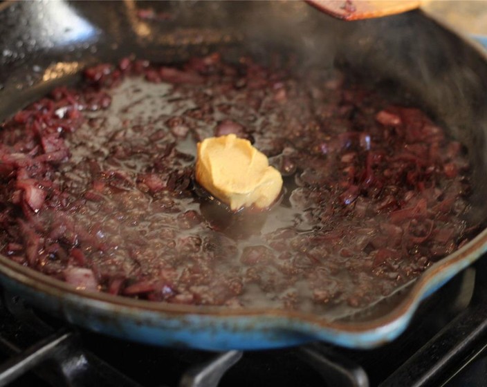 Pan Seared Angus Filets with Red Wine & Rosemary Sauce Recipe | SideChef