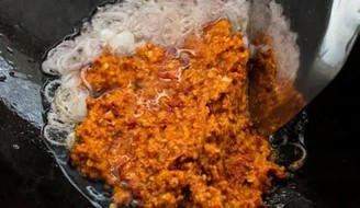 Mamak Style Mee Goreng (Malaysian Fried Noodles) Recipe | SideChef