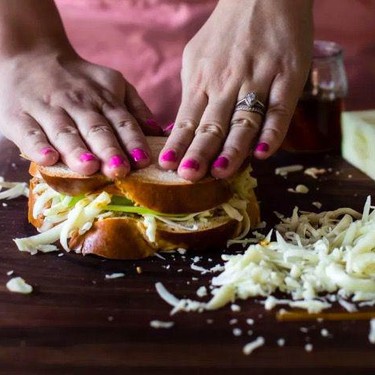 Tart Apple Jack Grilled Cheese Sandwich Recipe | SideChef