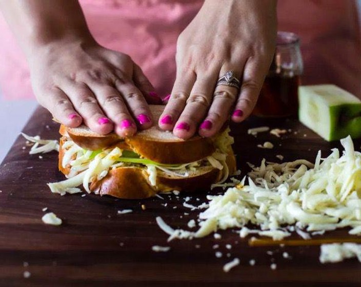 Tart Apple Jack Grilled Cheese Sandwich Recipe | SideChef