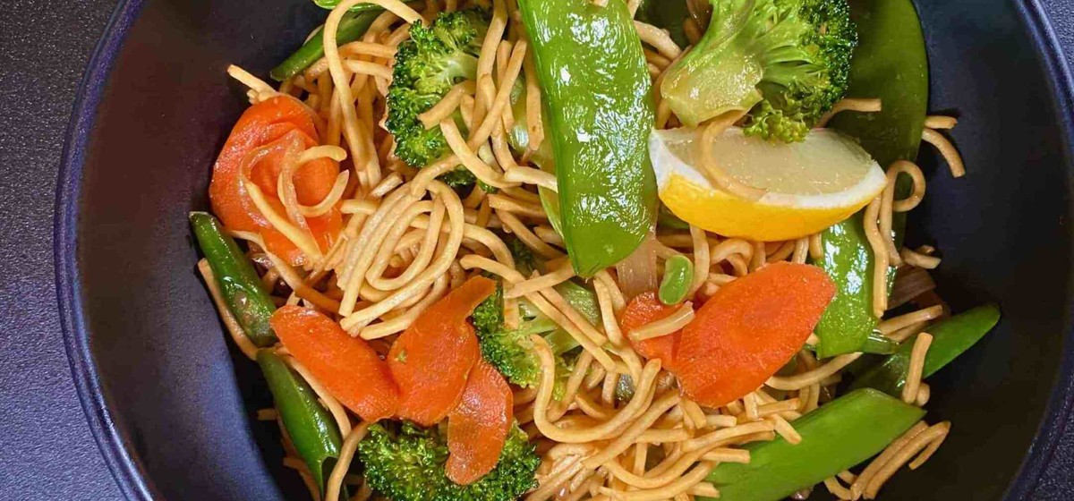 Quick and Easy Vegetable Pancit Recipe | SideChef