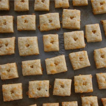Homemade Cheese-Its Recipe | SideChef